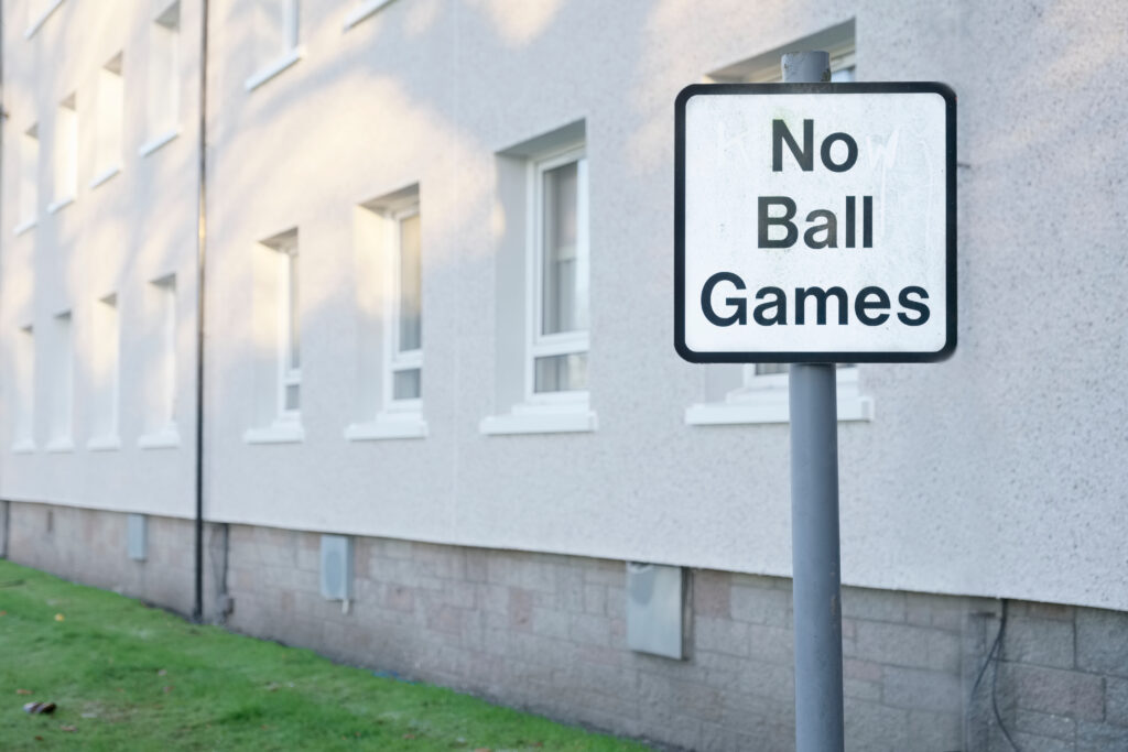 Londoners have disdain for No Ball Games’ signs, survey reveals - HQN